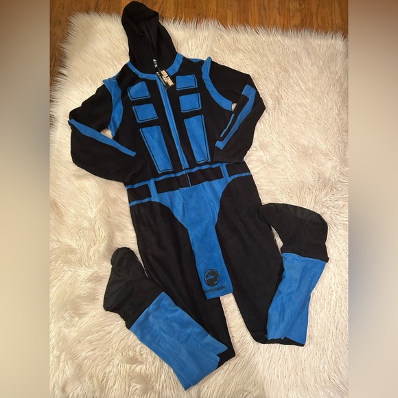 Bioworld | Other | Subzero Mortal Kombat Arcade Video Game One Piece ...